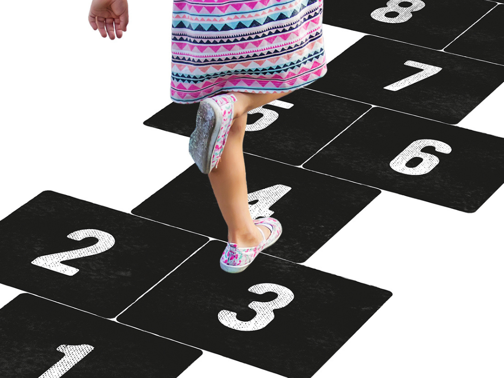 Samolepka na podlahu SKÁKACÍ PANÁK černá